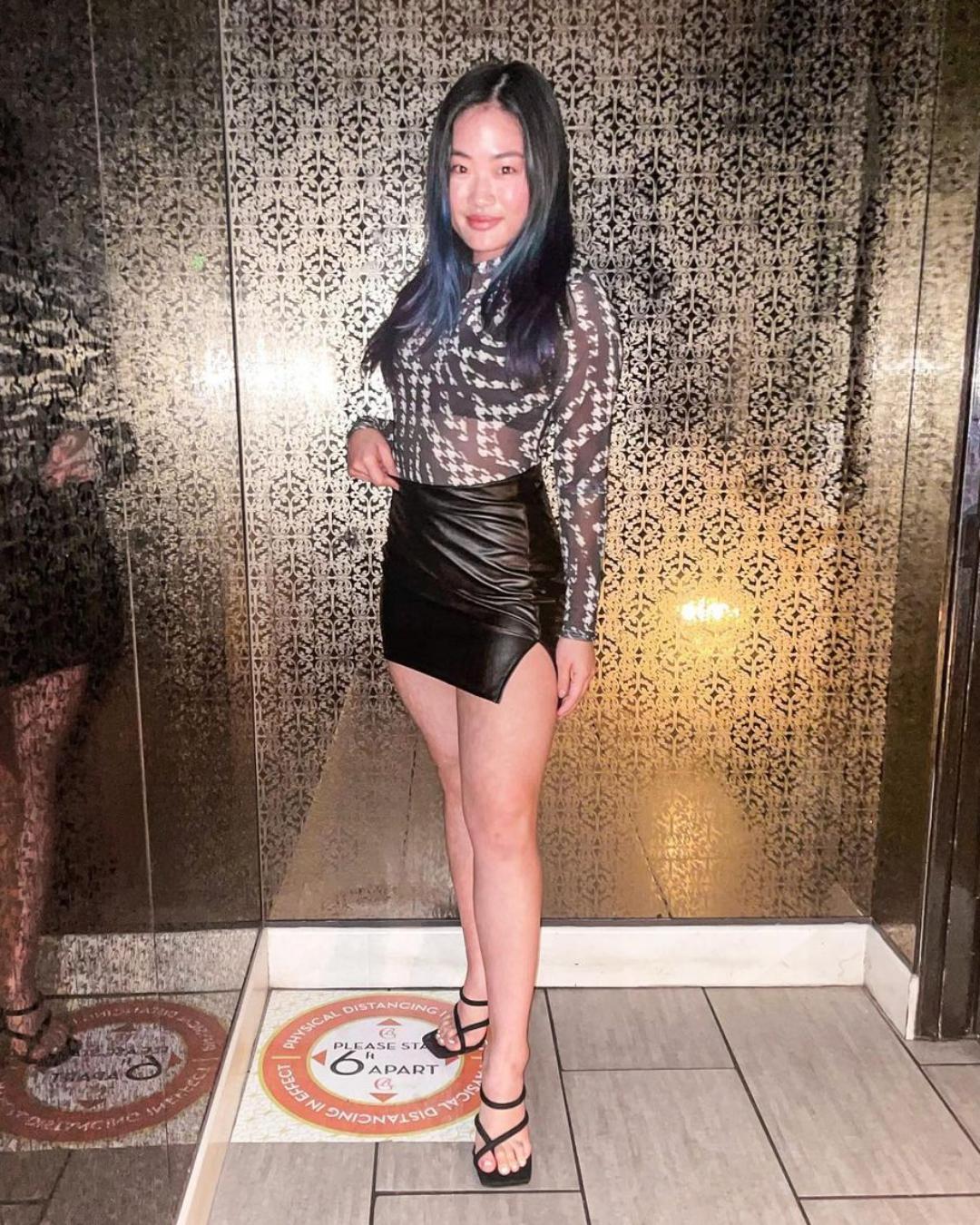 Black Mini Skirt | Scrolller