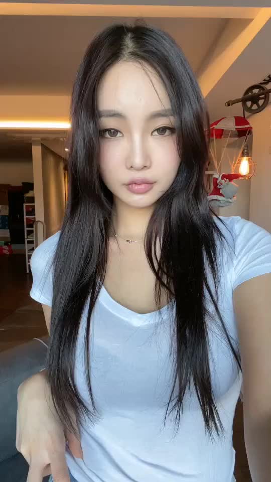Cute Korean Scrolller