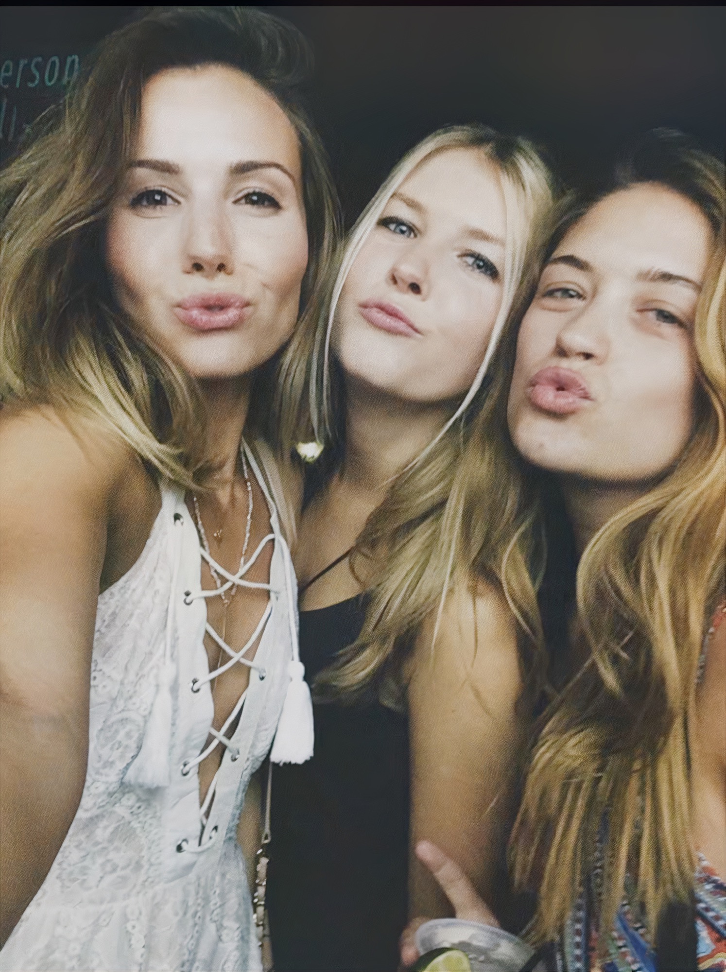 Duck lips | Scrolller