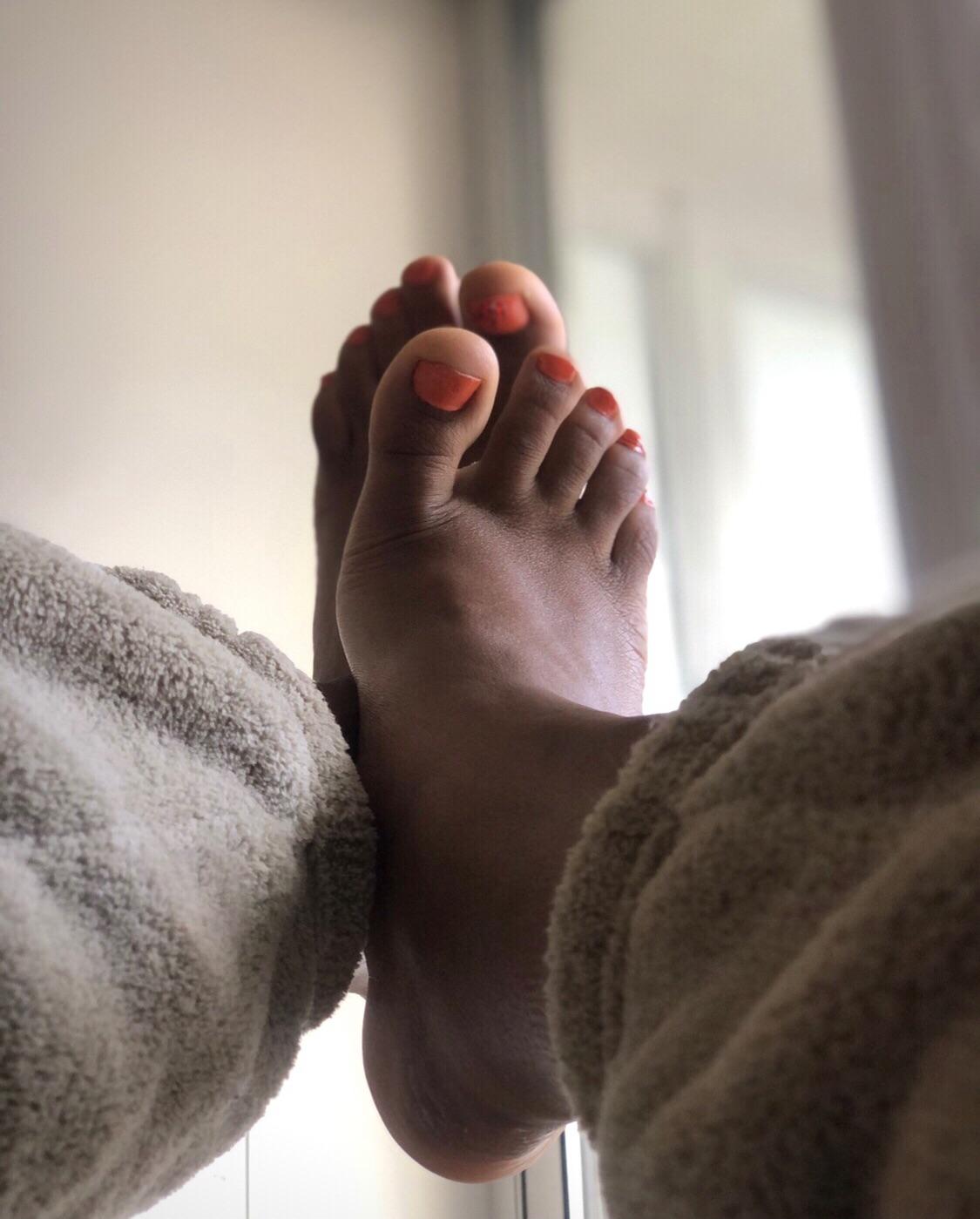 Staying cute and cozy | Scrolller