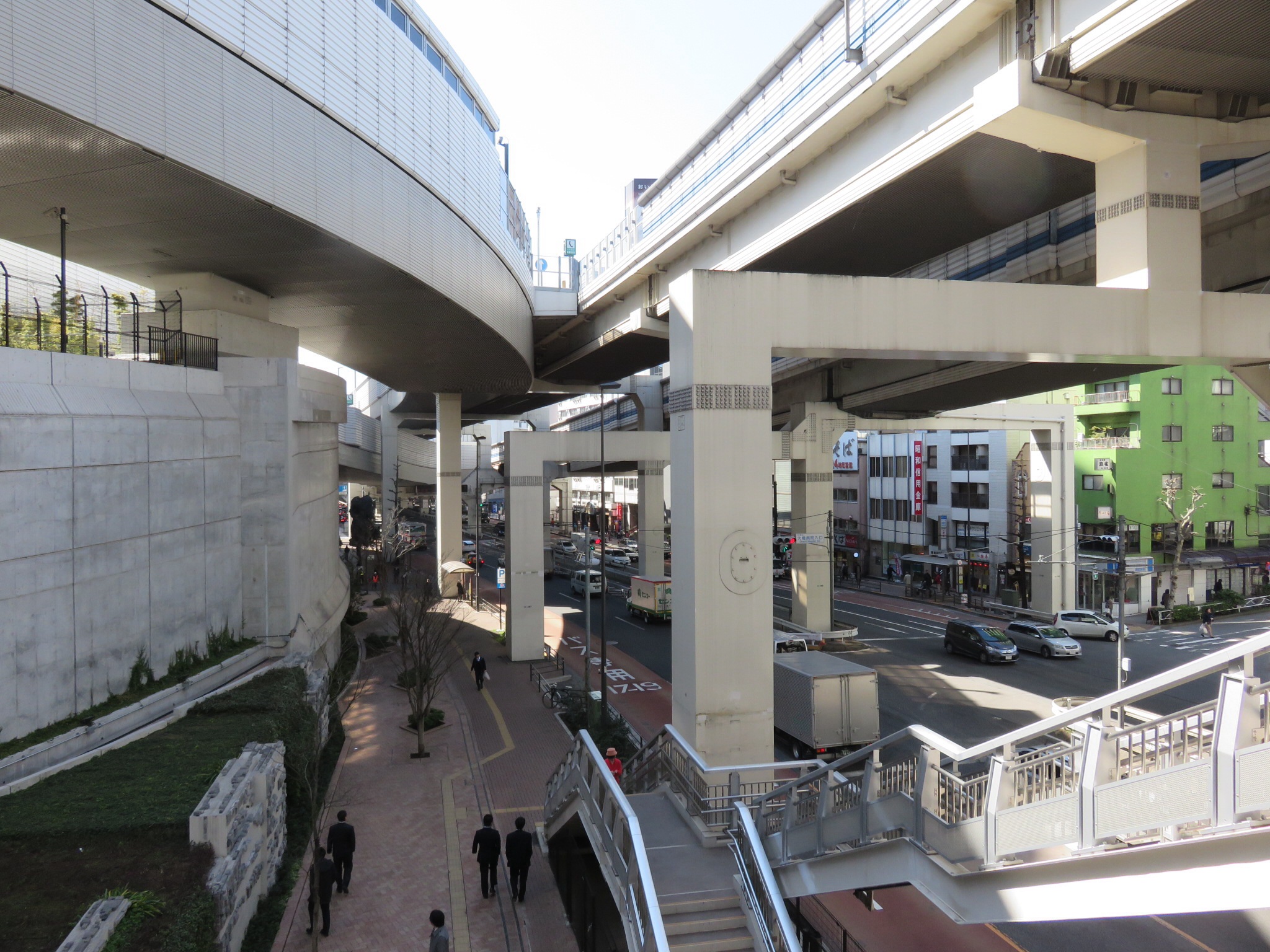 Ohashi, Meguro, Route 246 | Scrolller