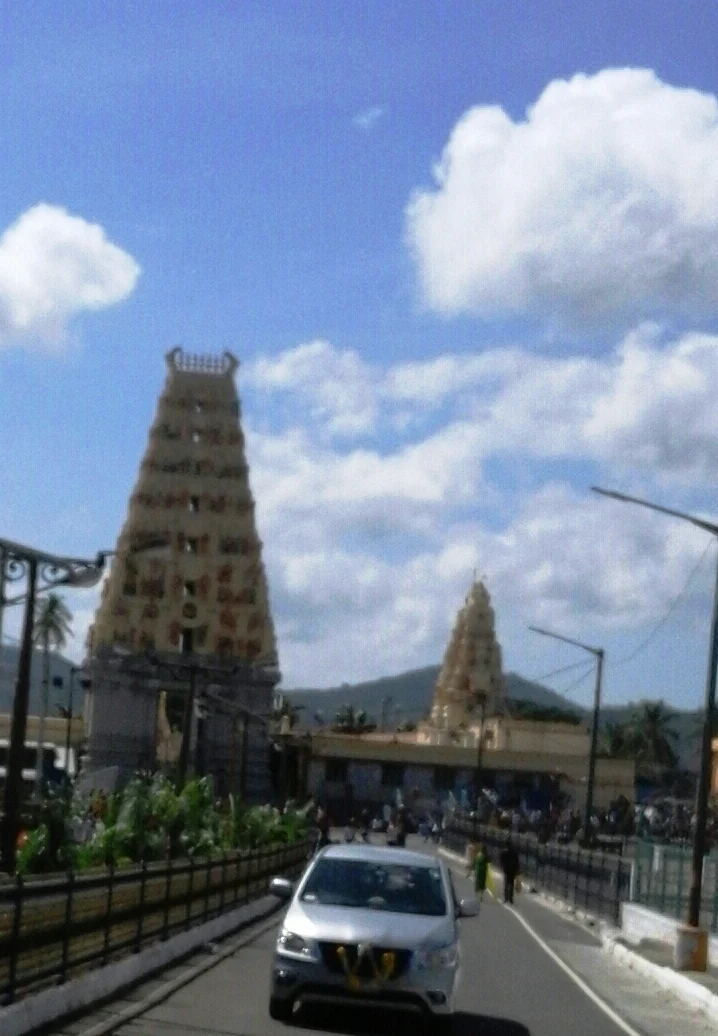 The temple complex | Scrolller