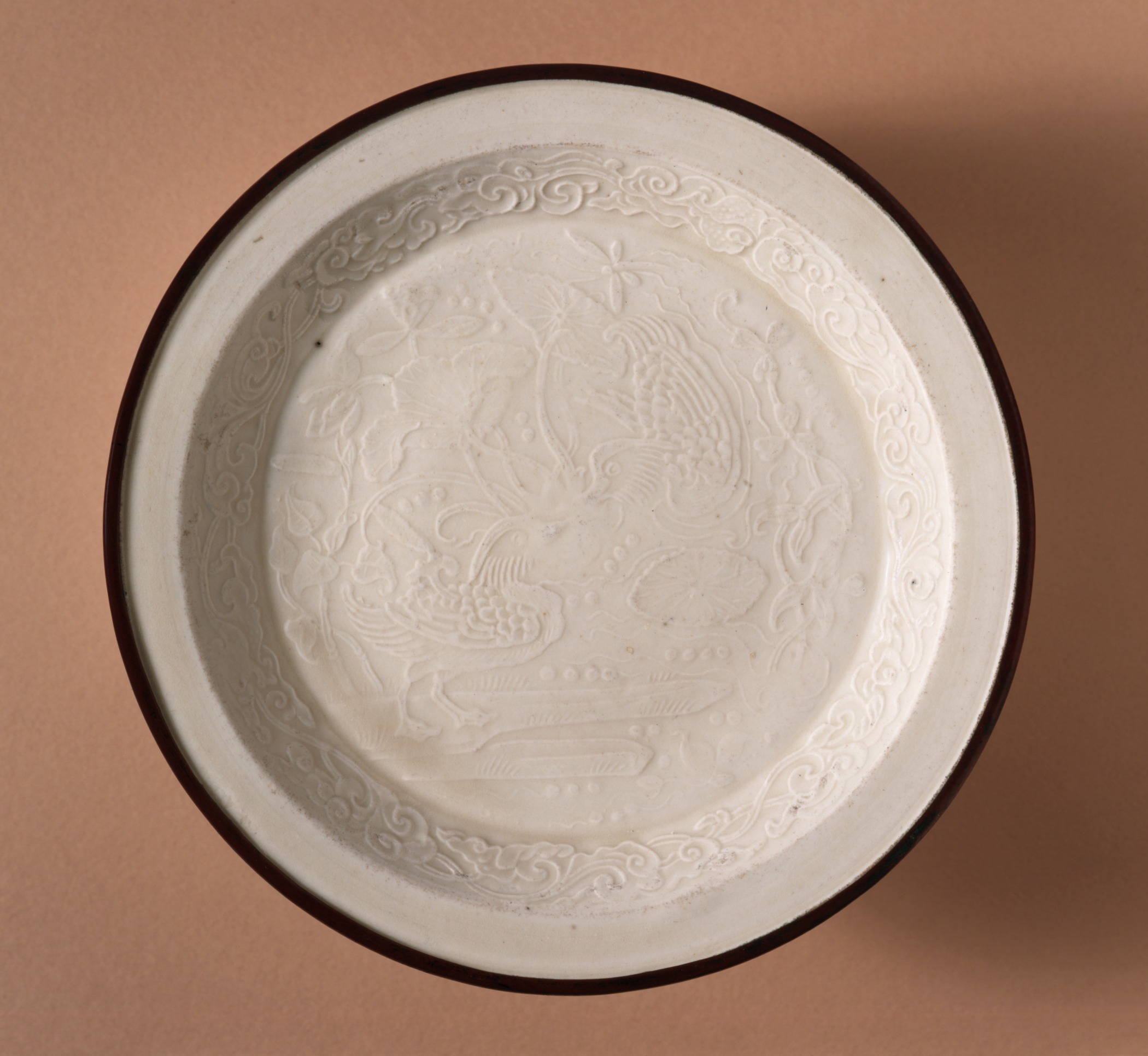 Ding ware | Scrolller