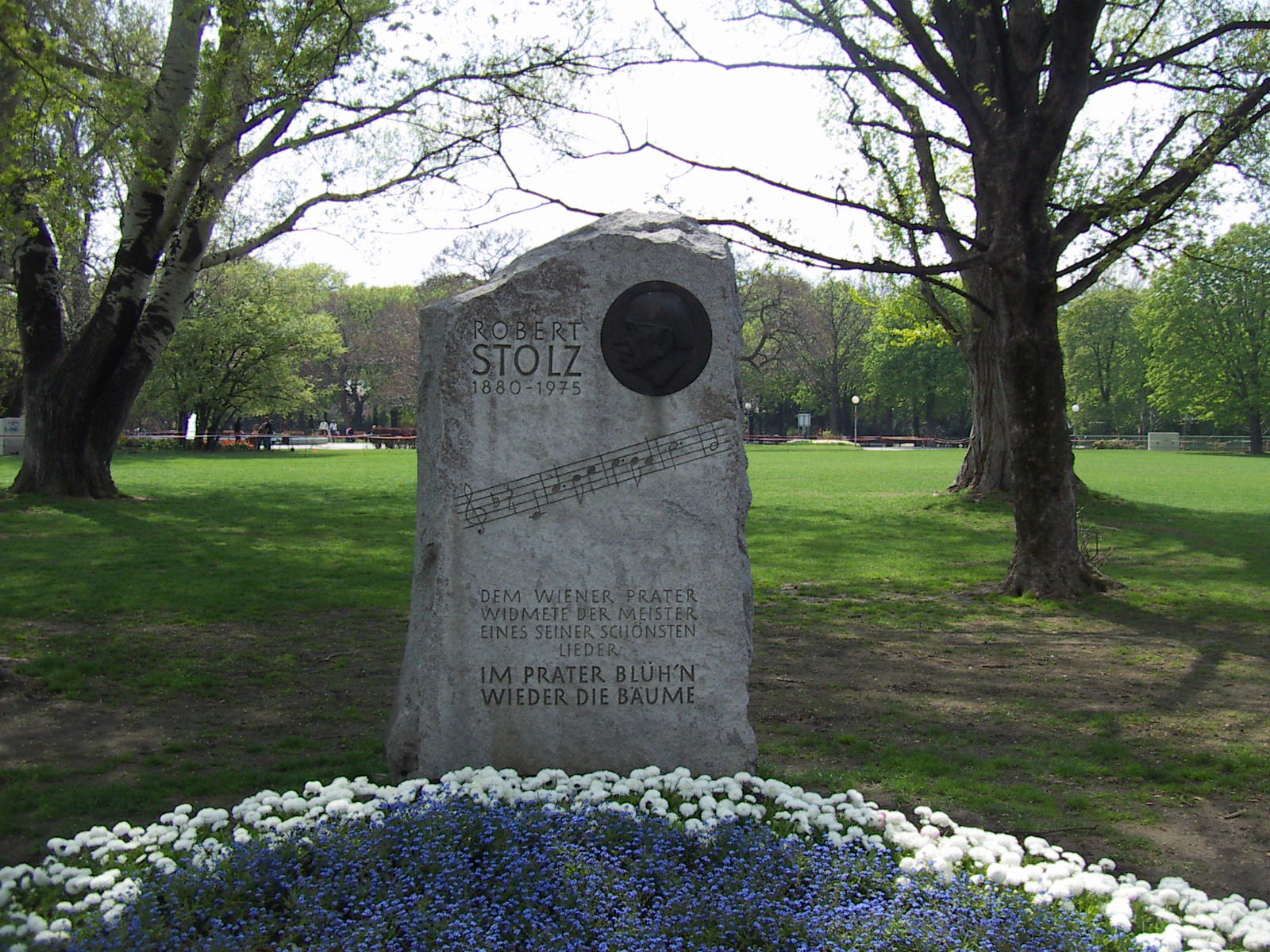 Robert Stolz Memorial at the Prater | Scrolller