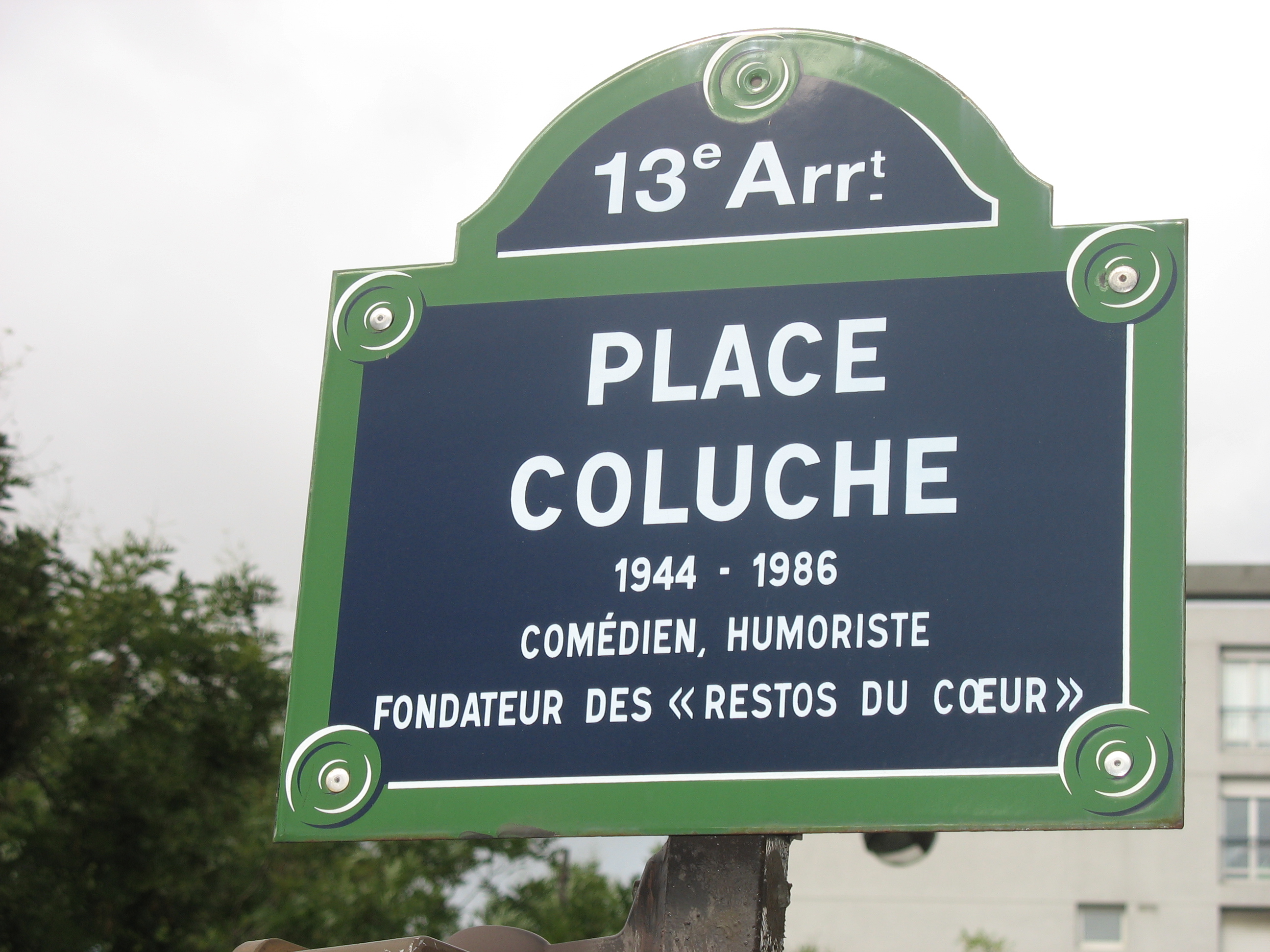 "Place Coluche" in Paris | Scrolller