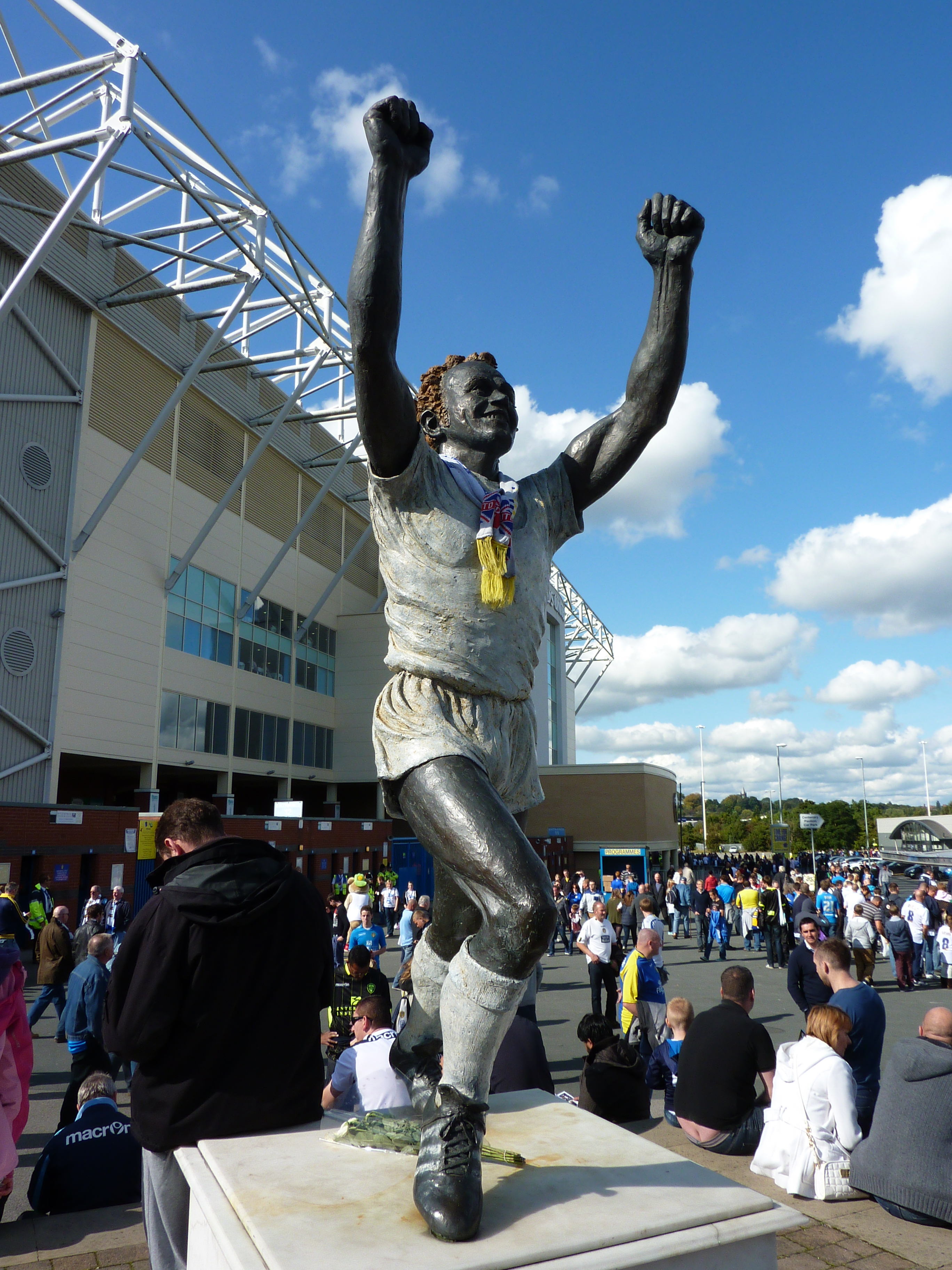 Billy Bremner statue in celebratory stance outside Leeds United's ground Elland Road | Scrolller