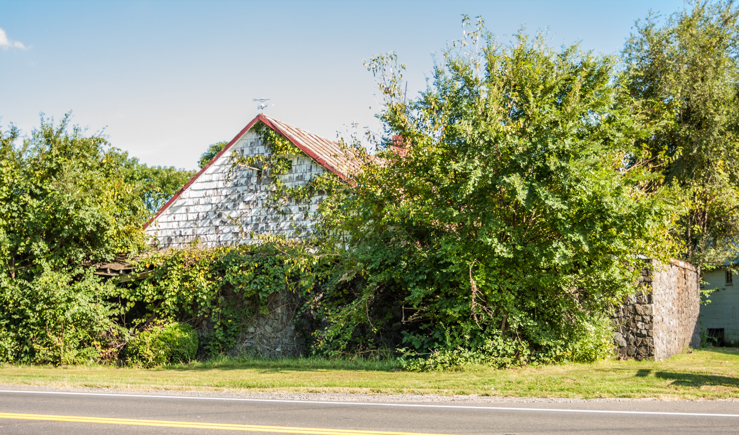 Calverton Historic District | Scrolller